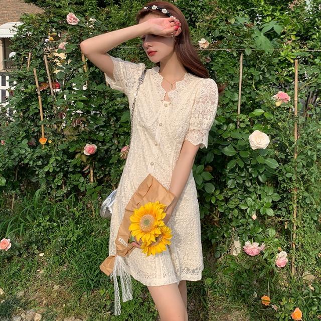 総レース 透け感 ミニ ワンピース フレアワンピース ミニ丈 膝上 袖あり 半袖 5分袖 五分袖 パフスリーブ Vネック フレア Aライン レース シースルー かわいい 大人可愛い きれいめ シンプル カジュアル 大人 上品 おしゃれ こなれ感 ラブリー キュート ガーリー モード系