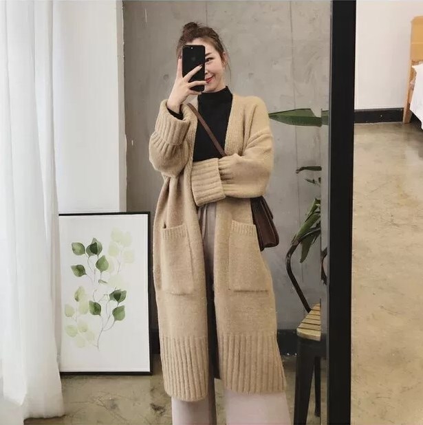 アウター セーター カーディガン 膝下 ロング ロング丈 袖あり 長袖 襟なし 前開き かわいい 大人可愛い シンプル カジュアル 大人 おしゃれ お洒落 かっこいい 大人可愛い 大人女子 こなれ感 無地 秋 10代 20代 30代 レディース 女性用 ママ OL 通勤 学生 通学 デート