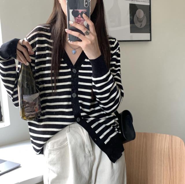 トップス アウター カーディガン 長袖 かわいい 大人可愛い きれいめ シンプル カジュアル 大人 上品 おしゃれ お洒落 大人可愛い 大人女子 こなれ感 ガーリー エレガント 主役級 存在感 フォーマル 柄 ボーダー 春 夏 秋 誕生日 クリスマス バレンタイン 10代 20代 30代