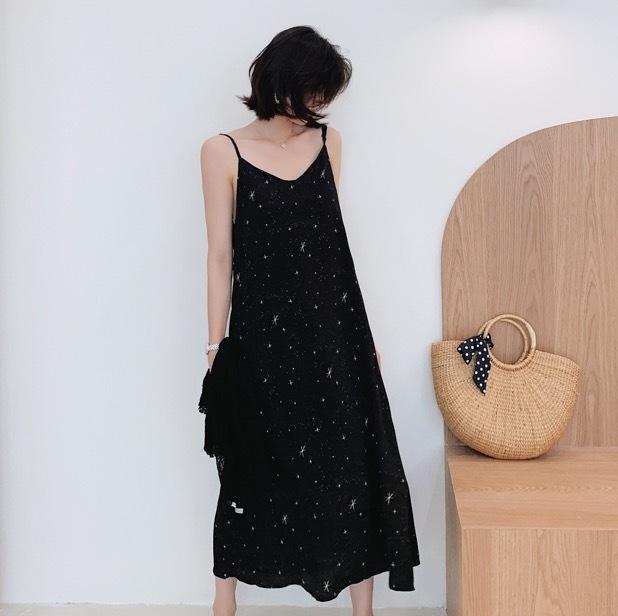 ワンピース デート キャミソール フレアワンピース ワンピドレス ミニ ミニ丈 ショート ショート丈 膝上 ミディアム丈 袖なし ノースリーブ Vネック 襟なし フレア セミフレア 細身 ストレート Aライン Iライン 切り替えデザイン スマート 伸縮性 かわいい 大人可愛い