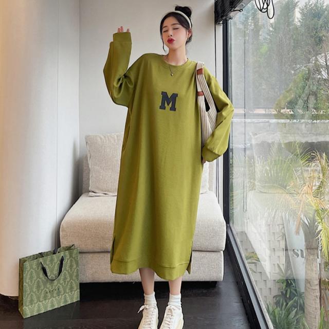 ワンピース ワンピドレス 膝下 ロング ロング丈 袖あり 長袖 ラウンドネック 襟なし ストレート Iライン スリット サイドスリット 綿 ポリエステル かわいい 大人可愛い シンプル カジュアル おしゃれ お洒落 アジアン エスニック エキゾチック 大人女子 ラフ 柄 プリント 秋