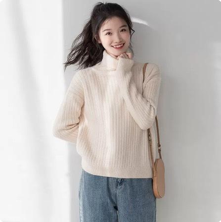 トップス デート ニットソー セーター 白トップス ミディアム丈 袖あり 長袖 ボリューム袖 ドルマンスリーブ フレアスリーブ ホルンスリーブ 萌袖 タートルネック 襟なし フレア セミフレア 細身 ストレート ワイド Aライン Iライン スマート リブ 編み込み 伸縮性 ニット