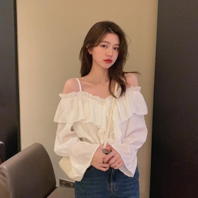 トップス シャツ ブラウス ミディアム丈 袖あり 長袖 ボリューム袖 ホルンスリーブ 萌袖 オフショルダー オフショル 襟なし シフォン かわいい 大人可愛い きれいめ シンプル 大人 上品 おしゃれ お洒落 アジアン エスニック エキゾチック 大人女子 ラブリー キュート