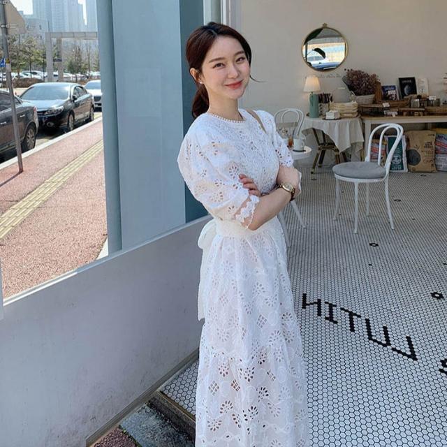 ワンピース ワンピドレス ロング ロング丈 袖あり 半袖 ラウンドネック 襟なし セミフレア Aライン レース 刺繍 バックリボン ハイウエスト かわいい 大人可愛い きれいめ シンプル 大人 上品 おしゃれ アジアン エスニック エキゾチック 大人女子 ラブリー キュート 主役級
