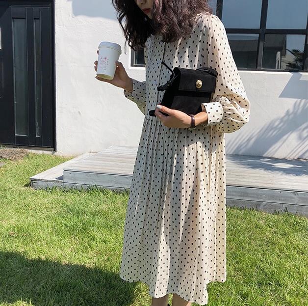 ワンピース 膝下 ロング ロング丈 長袖 襟なし ボタン かわいい 大人可愛い きれいめ カジュアル 大人 おしゃれ お洒落 レトロ 大人可愛い 大人女子 こなれ感 ラフ ラブリー キュート ドット柄 春 秋 20代 30代 レディース 女性用 OL デート お出かけ 女子会 休日 ガーデン