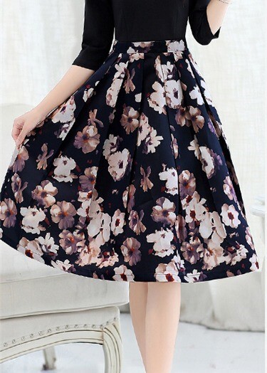 ワンピース スカート フレアスカート 膝丈 ミドル丈 花柄 後ろジッパー ウエストマーク ハイウエスト ラウンドネック 七分袖 大人可愛い かわいい きれいめ シンプル エレガント おしゃれ フェミニン 大人女子 こなれ感 セクシー プリント柄 秋 春 夏 レディース 女性用 ワンピース スカート フレアスカート 膝丈 ミドル丈 花柄 後ろジッパー