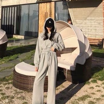 スウェット セットアップ ショート パーカー ワイド スウェットパンツ トップス ボトムス パンツ フーディー ワイドパンツ ショート丈 マキシ マキシ丈 袖あり 長袖 ドロップショルダー 萌袖 襟なし ワイド フード付き ハイウエスト ドローコード 上下セット 2点セット