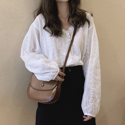 トップス シャツ ブラウス 袖あり 長袖 Vネック かわいい 大人可愛い シンプル カジュアル 大人 おしゃれ お洒落 レトロ 大人可愛い 大人女子 こなれ感 ラブリー キュート ガーリー 無地 春 夏 10代 20代 30代 40代 レディース 女性用 学生 通学 デート お出かけ 女子会 休日