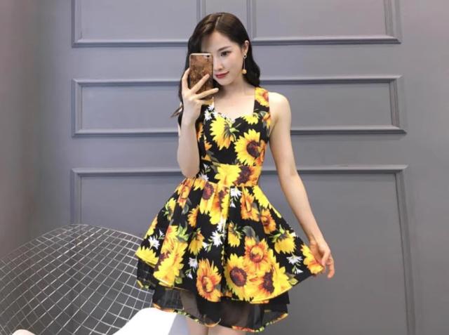 ワンピース ミニスカート ミニ ミニ丈 ショート ショート丈 膝上 ノースリーブ 襟なし かわいい 大人可愛い 大人 おしゃれ お洒落 大人可愛い 大人女子 ラブリー キュート 柄 花柄 フラワー 夏 10代 20代 レディース 女性用 デート お出かけ 女子会 パーティー イベント