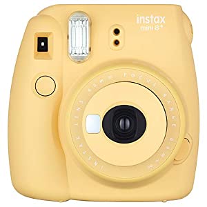 富士フイルムFUJIFILM インスタントカメラ チェキ instax mini8プラス 接写レンズ・純正ショルダーストラップ付き ハニー 60cmか