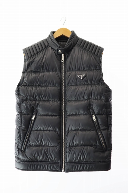 【中古】プラダ PRADA 19AW ダウン ベスト SGB628 48 黒 ブラック ブランド古着ベクトル 中古 ☆AA★ 250504