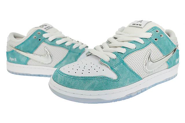 【中古】ナイキ エスビー NIKE SB ×APRIL SKATEBOARDS エイプリル スケートボード DUNK LOW PRO FD2562-400■251130
