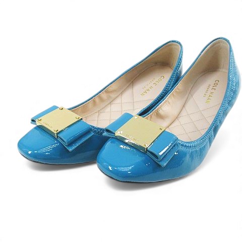 【中古】コールハーン COLE HAAN TALI MODERN BOW BLLT バレエシューズ リボン 7.5B ブルー エナメル レディース