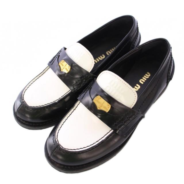 【中古】ミュウミュウ miumiu ペニーローファー ローヒール レザー エンボス加工 バイカラー 35 黒 白 5D773D