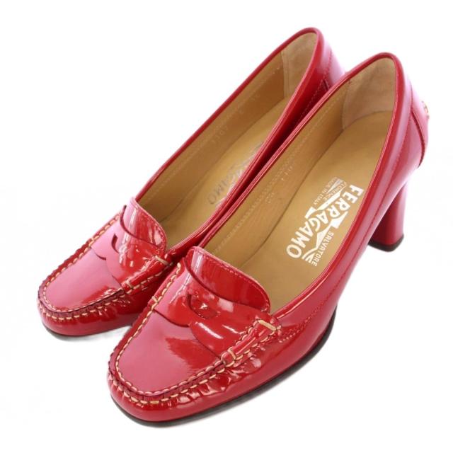【中古】サルヴァトーレフェラガモ Salvatore Ferragamo パンプス ラウンドトゥ チャンキーヒール エナメル 6 赤