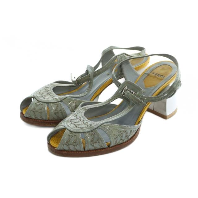 【中古】フェンディ FENDI サンダル オープントゥ ロゴ エナメル アンクルストラップ 総柄 36 23cm グレー