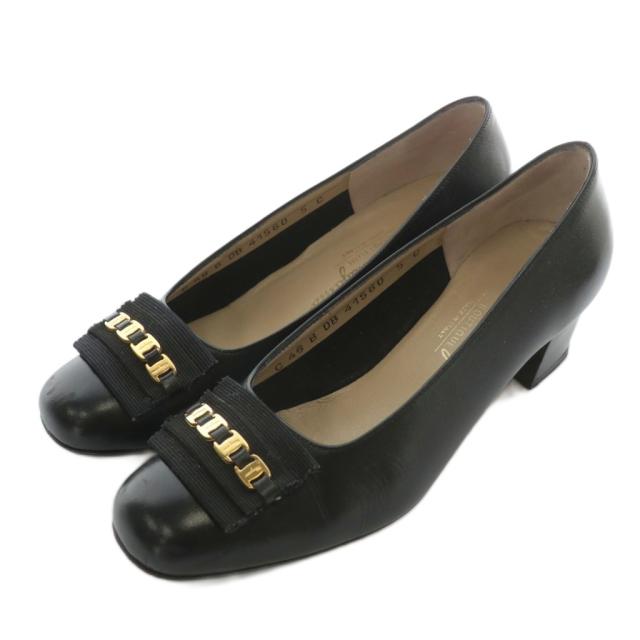 【中古】Salvatore Ferragamo ヴァラ パンプス レザー スクエアトゥ チャンキーヒール ロゴ ゴールド金具 5 22.5cm 黒