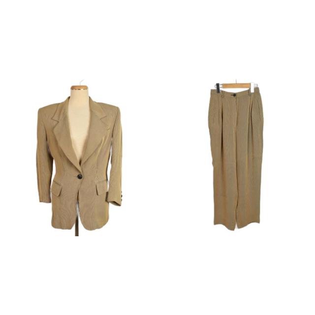 【中古】グッチ GUCCI セットアップ スーツ ジャケット パンツ ストライプ 40 ベージュ レディース