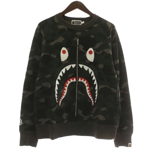 【中古】A BATHING APE トレーナー スウェット 長袖 クルーネック 迷彩柄 シャーク 総柄 M グレー 黒 001SWE801011X
