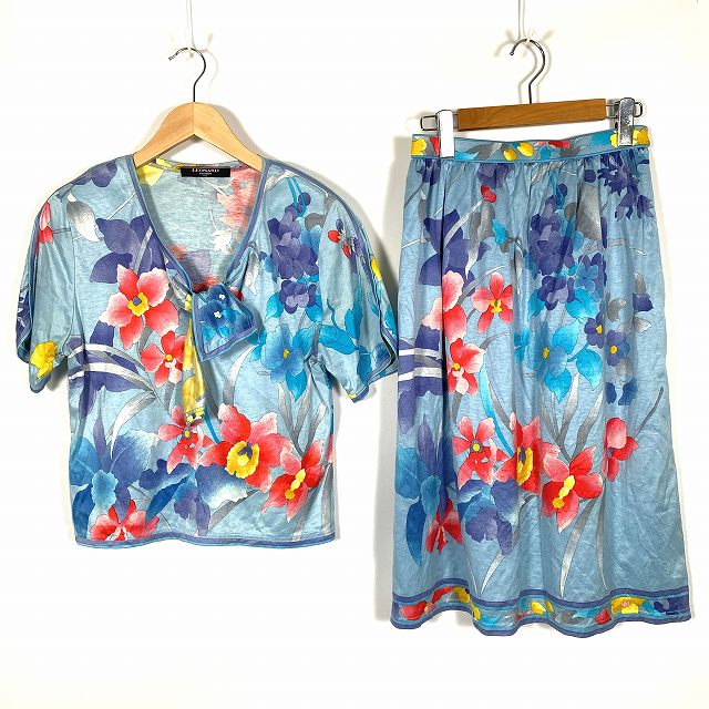 【中古】レオナール LEONARD セットアップ 花柄 ブラウス 半袖 スカート ひざ丈 青 ブルー レディース