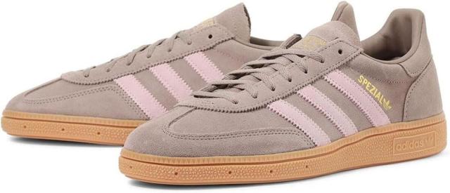 [アディダス] ハンドボール スペツィアル W [HANDBALL SPEZIAL W] チャーキーブラウン/クリアピング/ゴールドメタリック JR3082