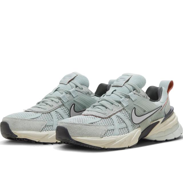 [ナイキ] V2K ラン V2K RUN グレー/グリーン FN6703-003