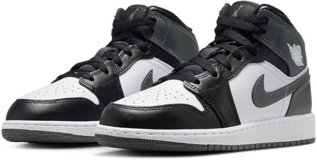 [ナイキ] エア ジョーダン 1 ミッド GS [J AIR JORDAN 1 MID GS] ブラック/ホワイト/アイアングレー DQ8423-001