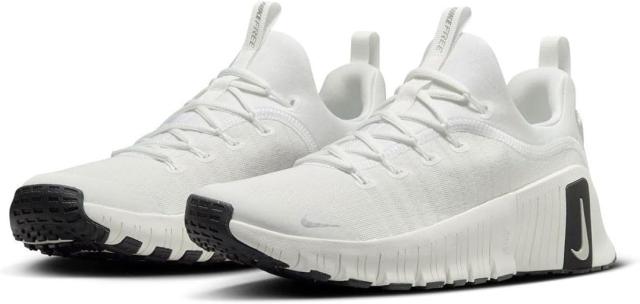 [ナイキ] フリー メトコン 6 プレミアム [W Free Metcon 6 PRM] サミットホワイト/シルバー FZ1695-101