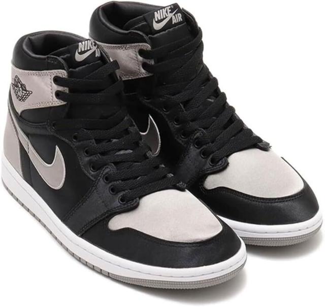 [ナイキ] エア ジョーダン 1 レトロ ハイ OG [W AIR JORDAN 1 RETRO HIGH OG] ブラック/ホワイト/ミディアムグレー FD4810-010