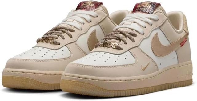 [ナイキ] エア フォース 1 '07 LX [W AIR FORCE 1 '07 LX] セイル/チームゴールド HV5990-172