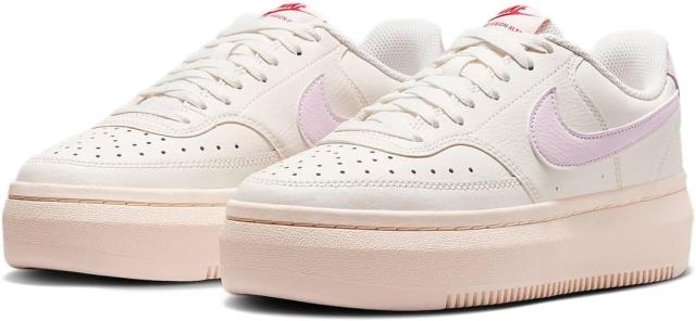 [ナイキ] コート ビジョン アルタ [W COURT VISION ALTA] セイル/ペールアイボリー/ライトクリムゾン/ピンクフォーム IB4480-133