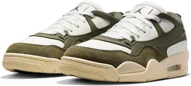 [ナイキ] エア ジョーダン 4 RM [W AIR JORDAN 4 RM] セイル/ココナッツミルク/ミディアムオリーブ FQ7940-121