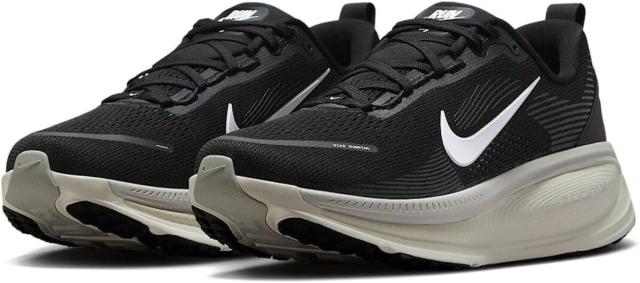 [ナイキ] ボメロ 18 [Vomero 18] ブラック/ココナッツミルク/ライトアイアンオール/サミットホワイト HM6803-007