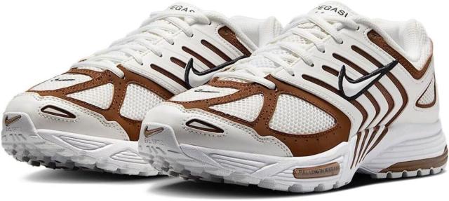 [ナイキ] エア ペガサス 2005 [W Air Pegasus 2005] サミットホワイト/ファウナブラウン/バストグレー/サミットホワイト HQ5718-104