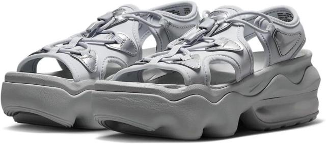 [ナイキ] エア マックス ココ サンダル SE [W AIR MAX KOKO SANDAL SE] ピュアプラチナム/メタリックシルバー/ウルフグレー/ピュアプラチナム HJ9651-001