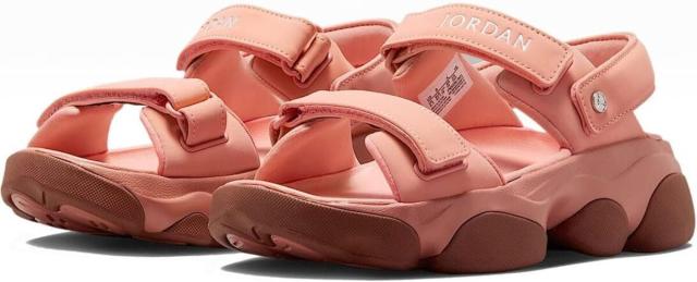 [ナイキ] ジョーダン デジャ [W JORDAN DEJA] ライトマダールート/レッドバーク/テラブラッシュ/メタリックシルバー FN5036-801