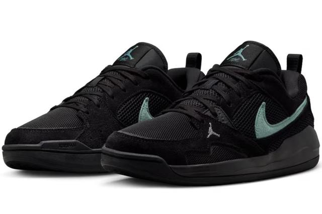 [ナイキ] ジョーダン コンフォート エラ [JORDAN CMFT ERA] ブラック/セイル/クールグレー/ミネラル HJ6772-002