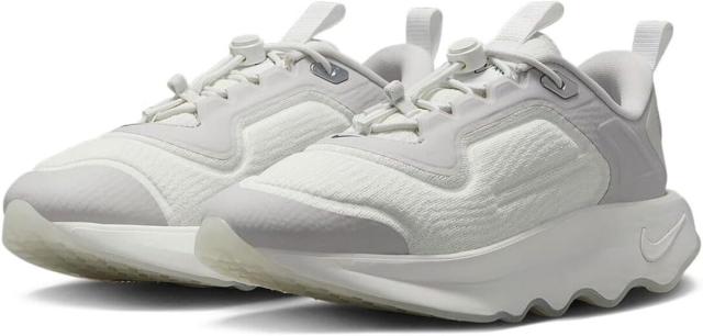 [ナイキ] モティバ SP [W Motiva SP] サミットホワイト/アンスラサイト IF2738-100