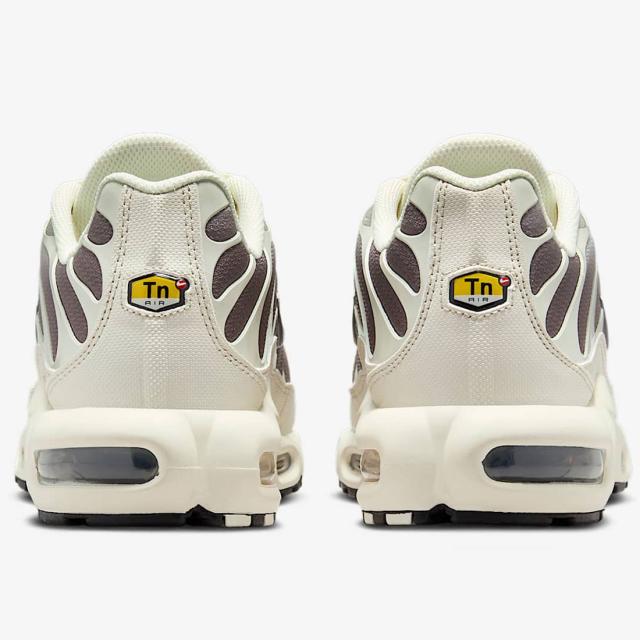 ナイキ] エア マックス プラス [AIR MAX PLUS] ライトオールウッド