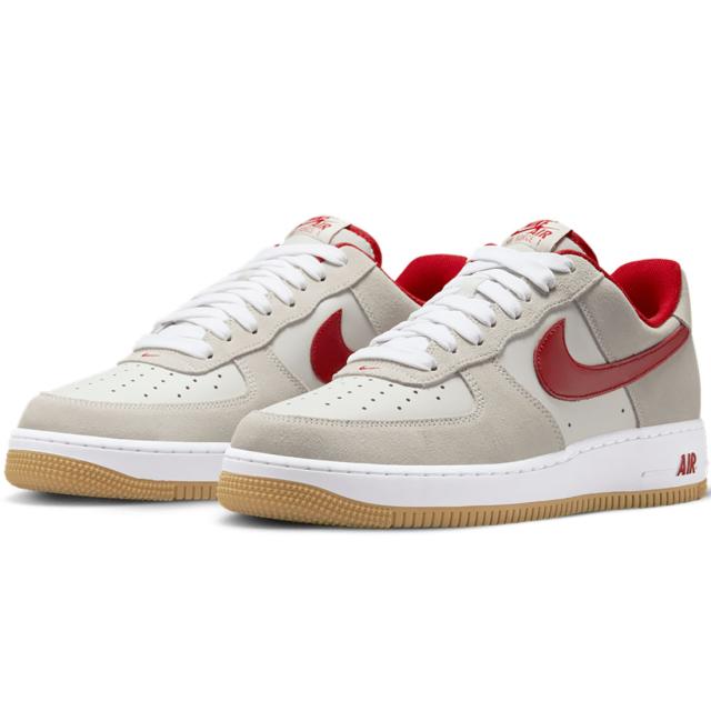 [ナイキ] エア フォース 1 ‘07 LV8 [AIR FORCE 1 ‘07 LV8] サミットホワイト/ホワイト/ガムイエロー/バーシティレッド IB6388-101