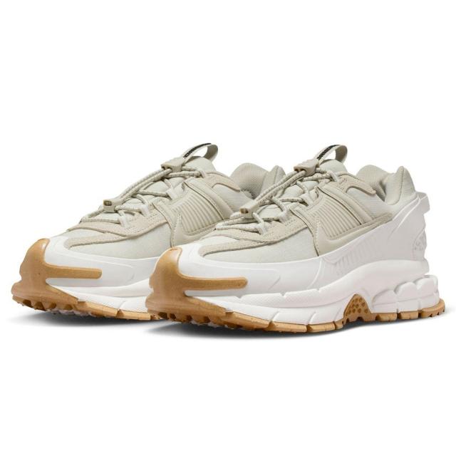 [ナイキ] ズーム ボメロ ローム [W ZOOM VOMERO ROAM] セイル/ガムライトブラウン/レーサーブルー/ライトストーン HQ2181-100