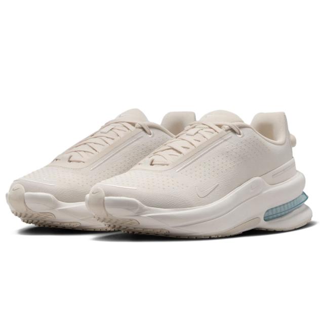 [ナイキ] エア ズーム アップターン SC [W Air Zoom Upturn SC] ライトオールウッドブラウン/デニムターコイズ/ファントム IB2764-101