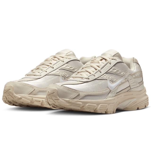 [ナイキ] イニシエーター [W INITIATOR] ライトオールウッドブラウン/ファントム/セイル 394053-103