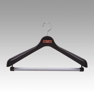 ★まとめ買い★シンコハンガー　ジャケット回転式45BK　ブラック　JKカイテンシキ45BK　×20個【返品・交換・キャン...