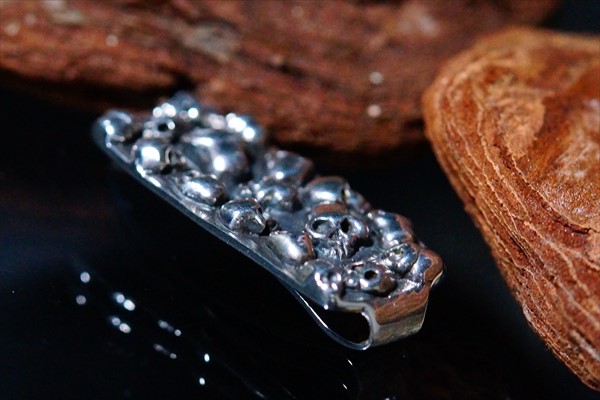 スカル(髑髏)立体デザイン ブラックグレー燻し仕上げ メンズ シルバー