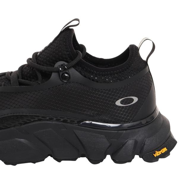 オークリー(OAKLEY)スニーカー 黒 メンズ ライトシールド Light Shield ブラック FOF100349-02…の通販はau ...