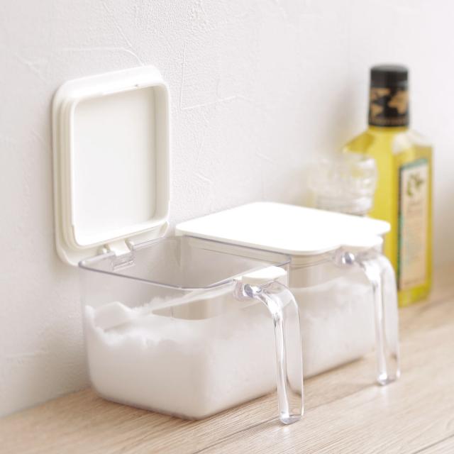 MARNA 調味料ポット ワイド 600ml GOOD LOCK CONTAINER （ 調味料入れ 砂糖 塩 密閉 保存 容器 ポット 小さじ1 スプーン付き 調味料ケーの通販はau PAY ...