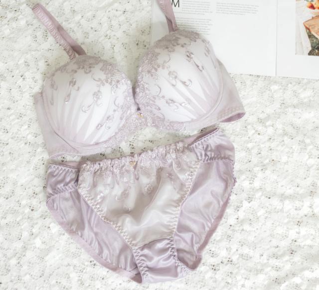 大きいサイズ/レディース/D85/D90/D95/E85/E90/E95/F85/F90/F95/G85/G90/G95/クラシカルレースブラジャー＆ショーツセットの通販はau PAY ...