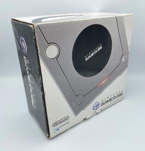 NINTENDO GAMECUBE シルバー【メーカー生産終了】 [video game]の通販はau PAY マーケット - ハリソン｜商品ロットナンバー：617808536