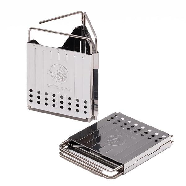 【conifer cone フォールディングストーブ パイロマスター２】コンパクトストーブ アウトドアギア 折りたたみ 二次燃焼 灰トレー付き 組立簡単 焚き火 調理 ソロキャンプ ステンレス 手のひらサイズ 重量490ｇ